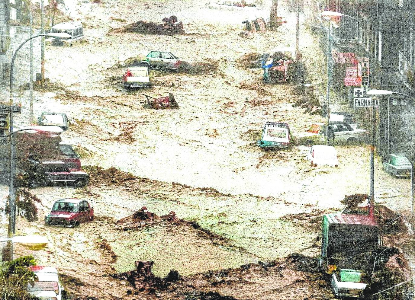 Inundaciones Bilbao 1983 40 Años De La Gran Riada El Recuerdo De Las